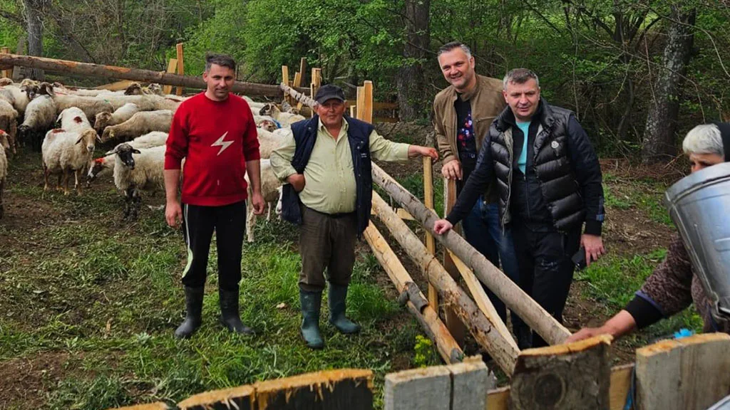 Silviu Hurduzeu, Silvia Mihalcea și Marius Isac, prezenți la ...